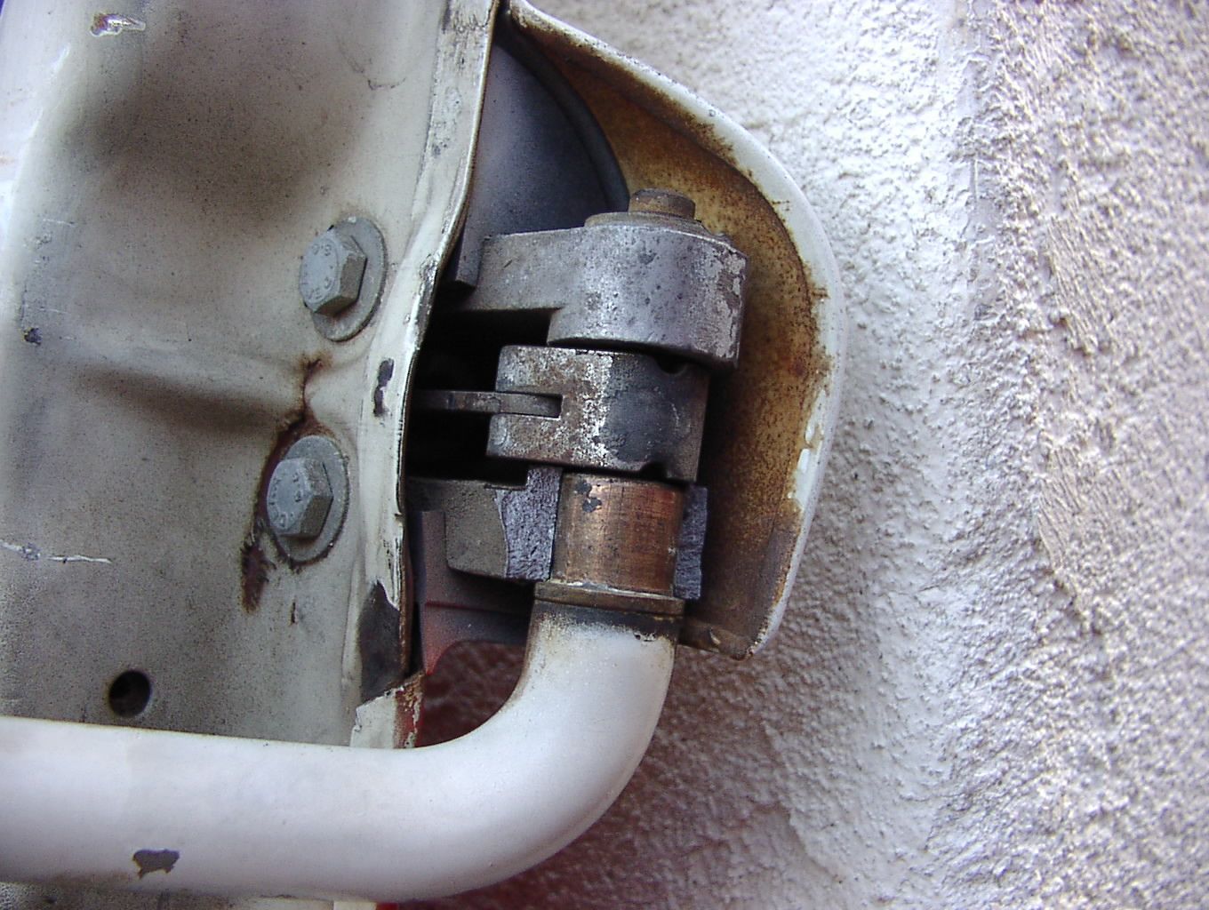 TheSamba.com :: Bay Window Bus - View topic - Sliding Door Latches on ...