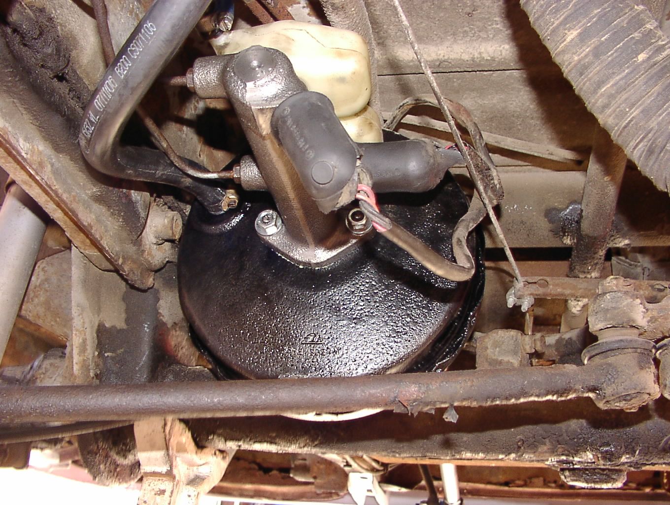 TheSamba.com :: Bay Window Bus - View topic - 1971 brake booster, who's ...